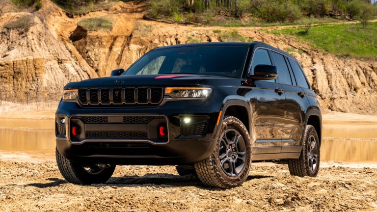 Les Jeep Grand Cherokee Trailhawk et Overland 2027 reviennent avec la ...